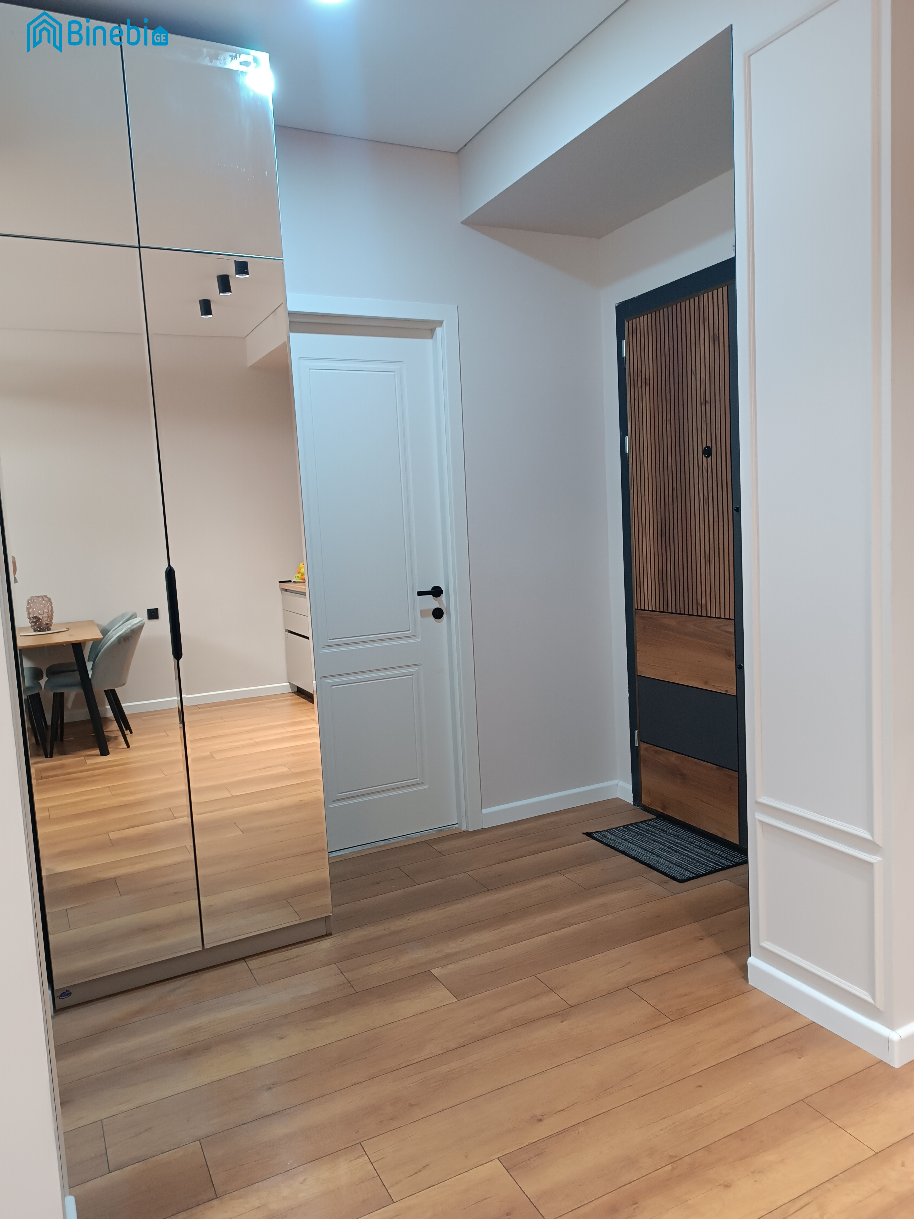 For sale Studio type flat, თბილისი, ნუცუბიძის მიკროები (I-V), ფერმწერთა 111